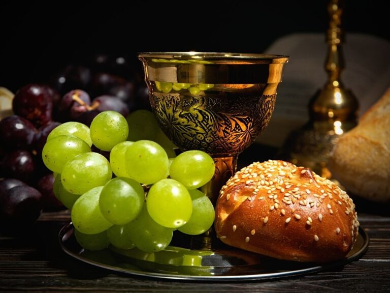 O que é a Santa Ceia? Quem Pode Participar da Santa Ceia? - Canal Fé Forte